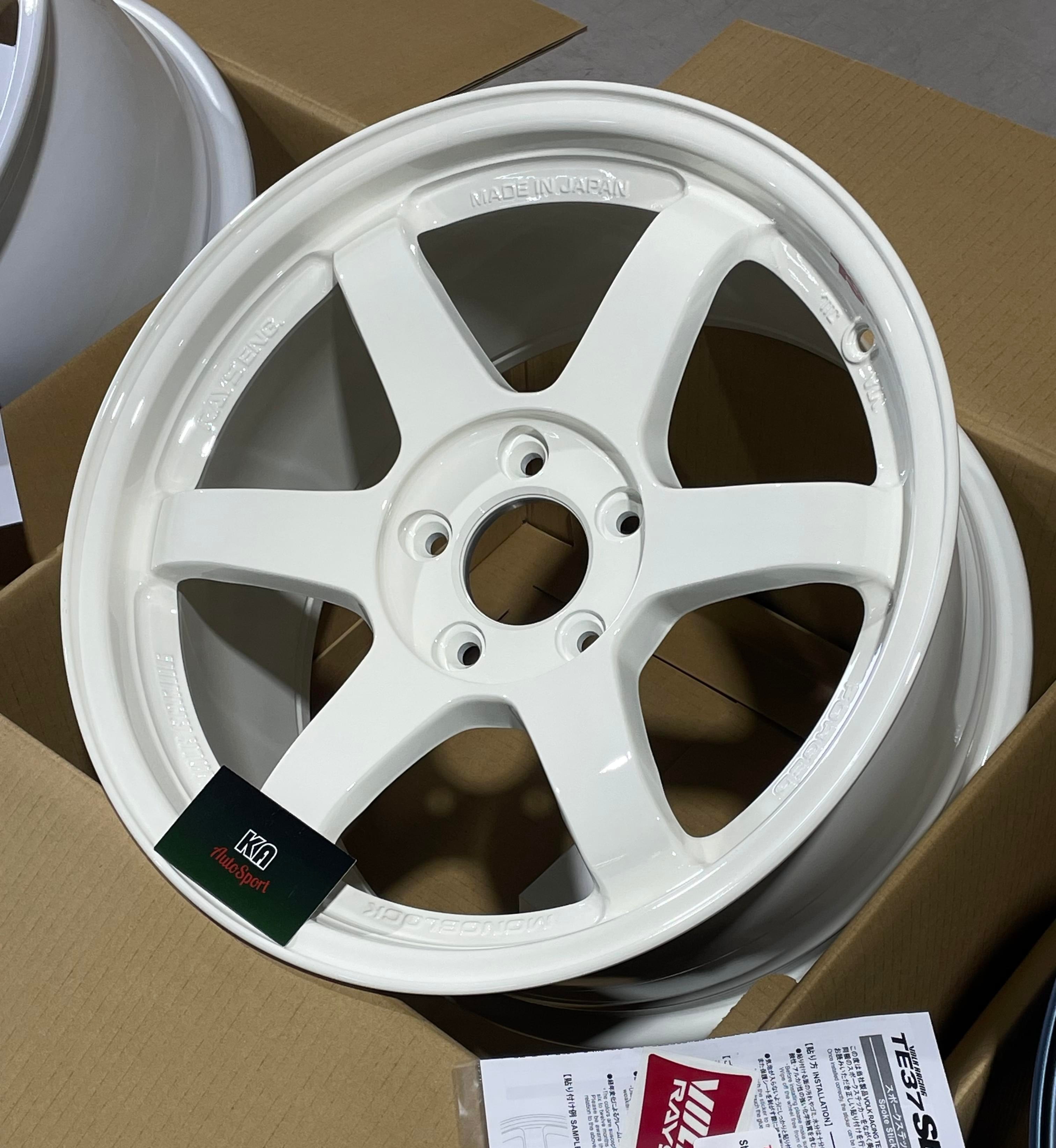 RAYS Volk Racing TE37SL 17" 9.5J 5x114.3 - Time Attack White